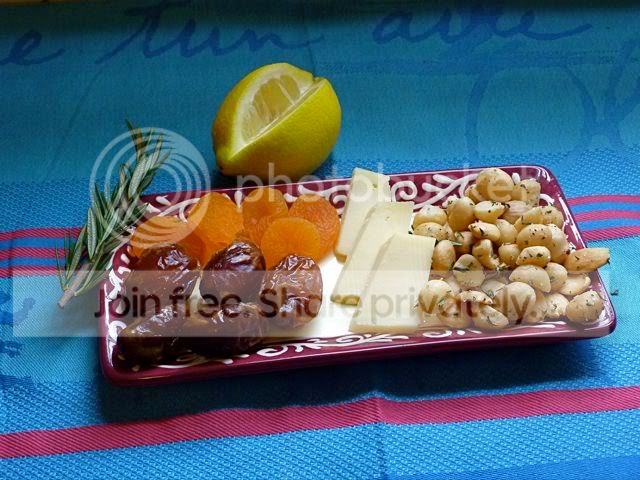 Cheese, nuts and fruit | Temptress of the Grape